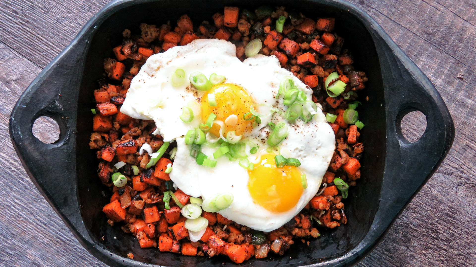 Vegetarian breakfast hash with fried eggs | The GoodLife Fitness Blog
